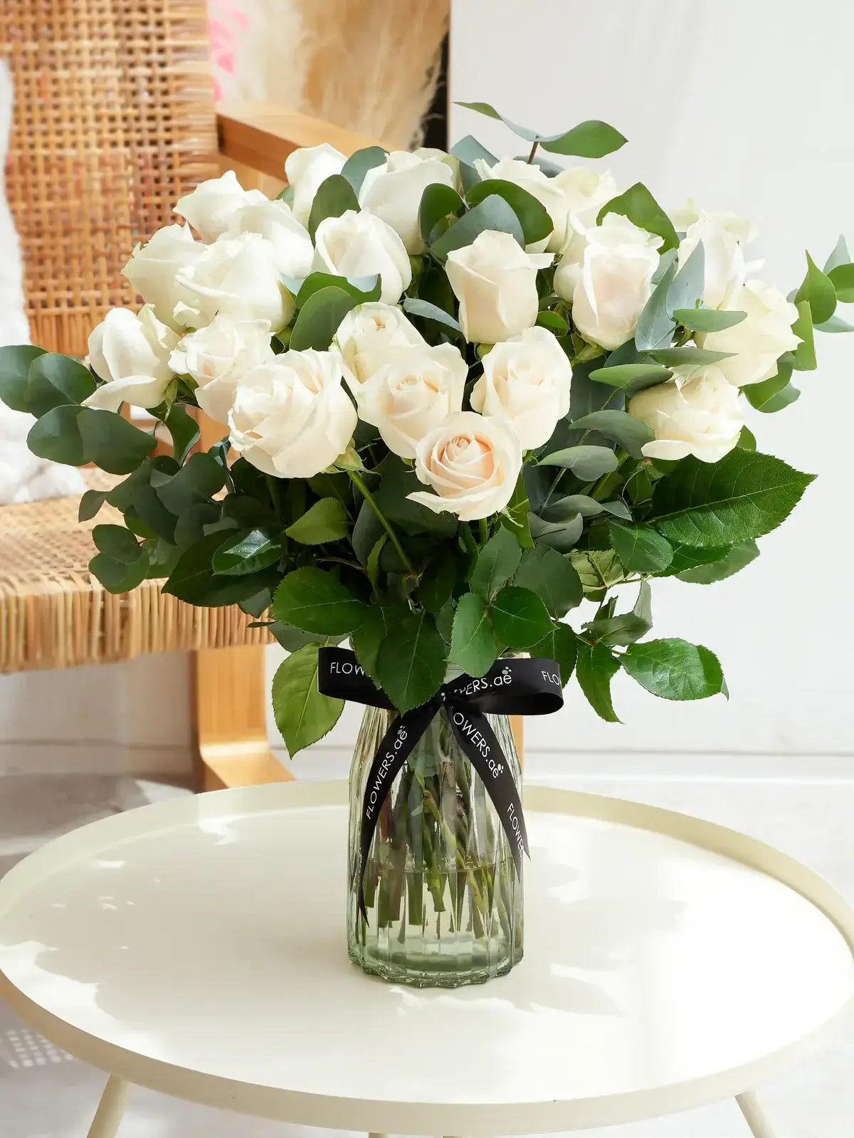 40 white avalanche roses includes vase - Rosa Bespoke Flowers