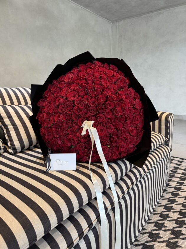 200 red roses in black wrapping - Rosa Bespoke Flowers